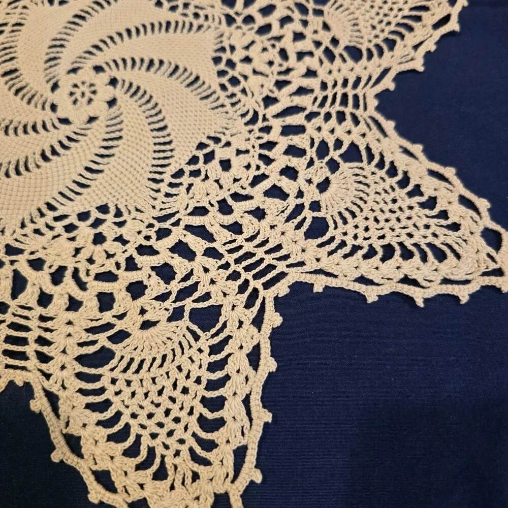 Accents | Mcm Vintage Doily Hand Crocheted Star Floral Pattern Cream ...